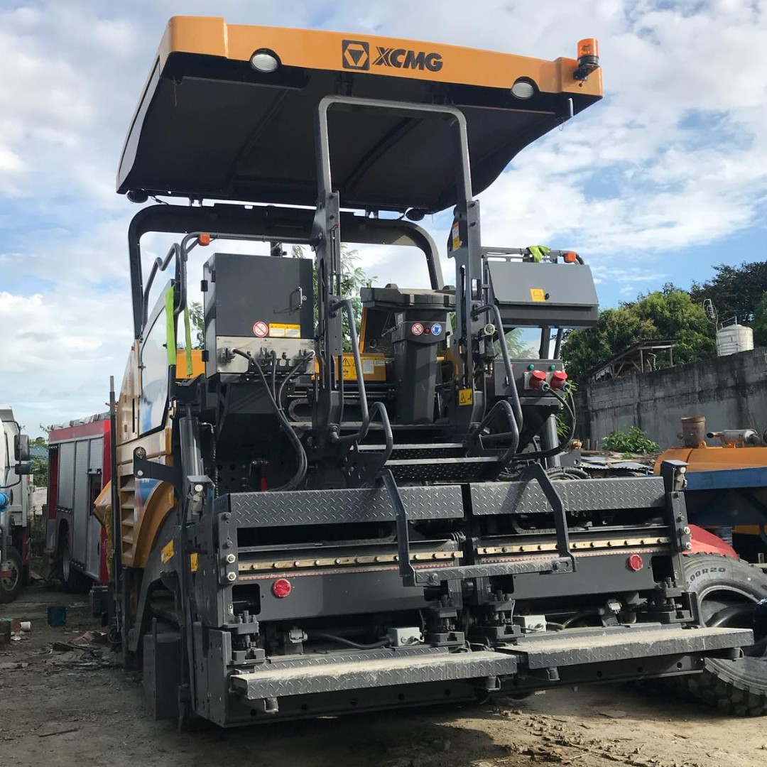 Brand New XCMG Asphalt Paver Rp603 Chain Type, Commercial & Industrial ...