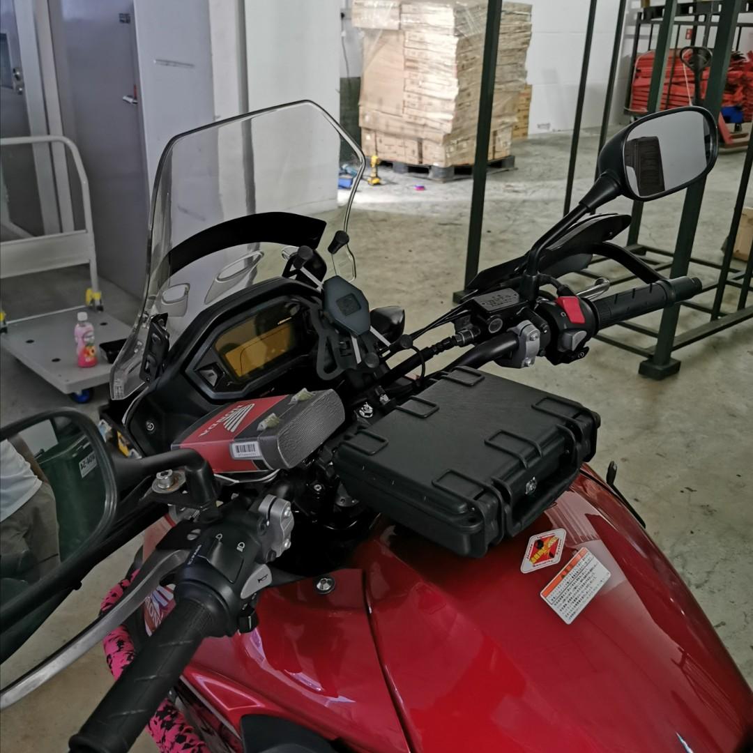 CB400X Tank Box With Lock (2016 onwards) , Motorcycles, Motorcycle ...