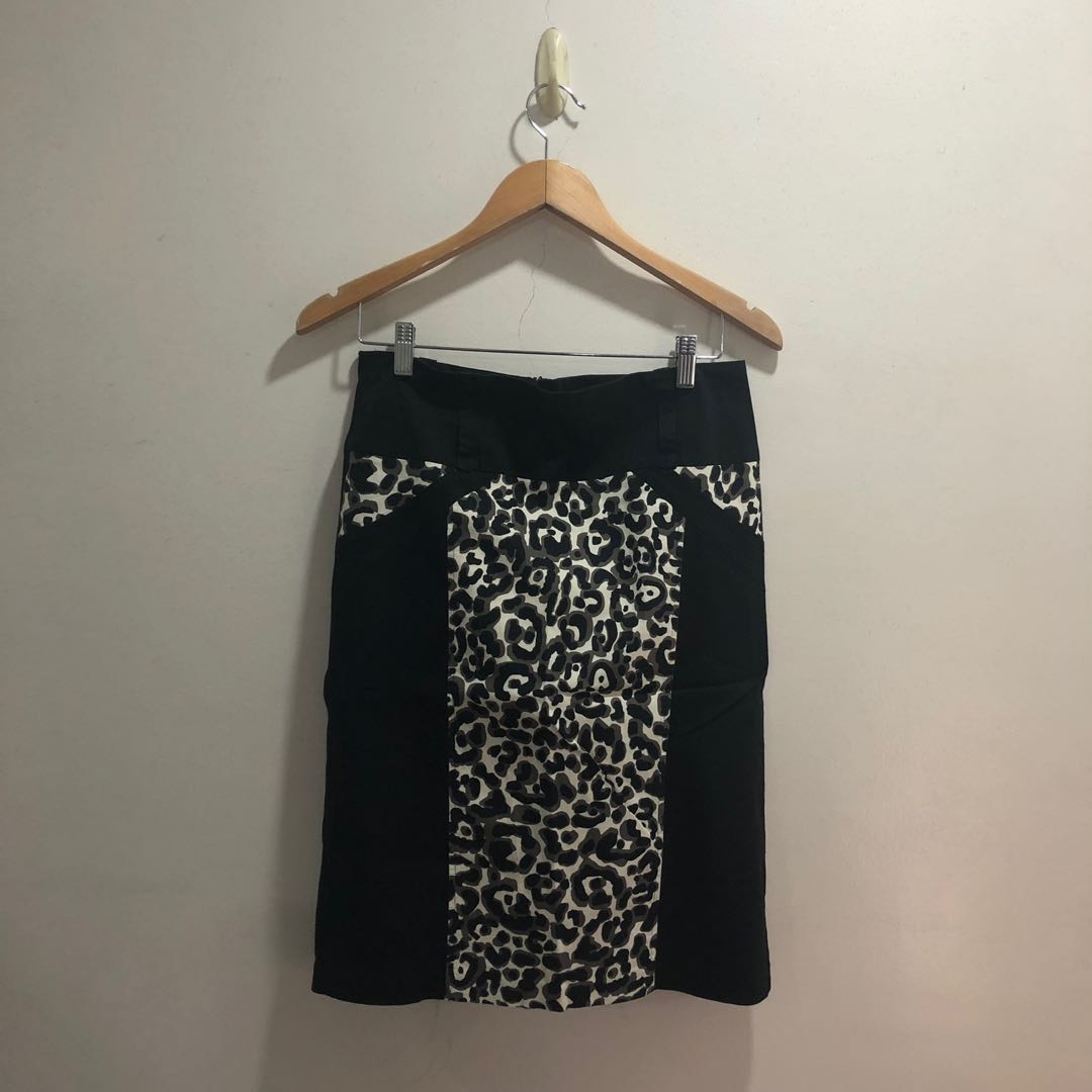 Leopard print Star by Julien Macdonald skirt on Carousell