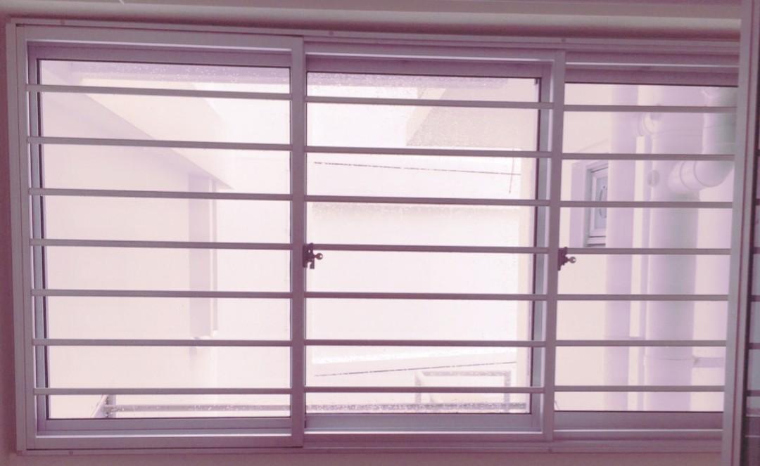 Service Yard Window Grill 3 panels, Everything Else on Carousell