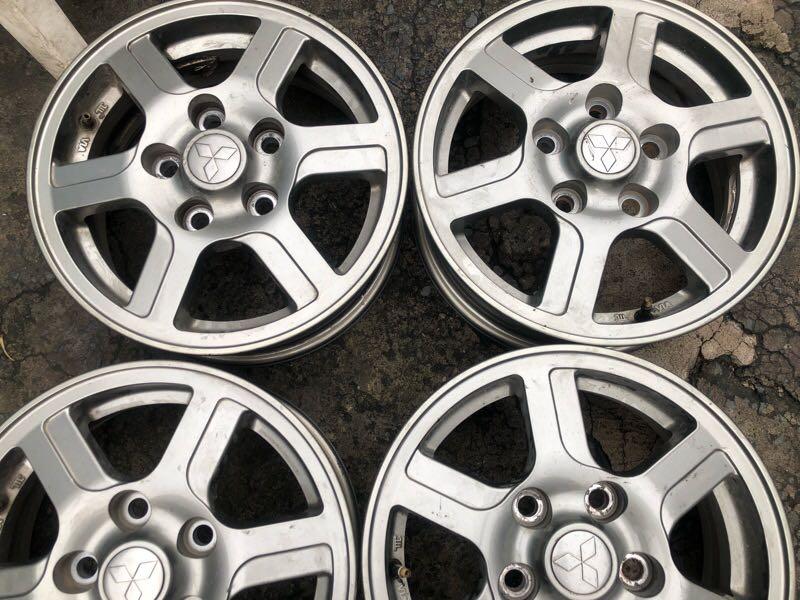 14 Mitsubishi adventure mags used 5Holes pcd 114, Car Parts ...