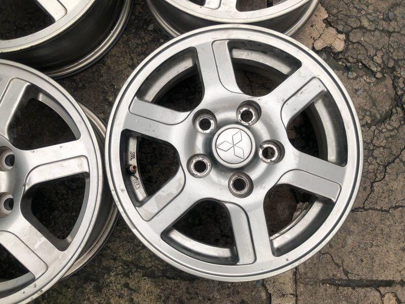 14 Mitsubishi adventure mags used 5Holes pcd 114, Car Parts ...