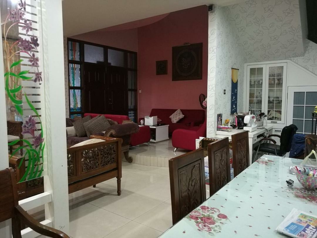 3 Storey Semi Detach with Kitchen cabinets and wardrob every room ...