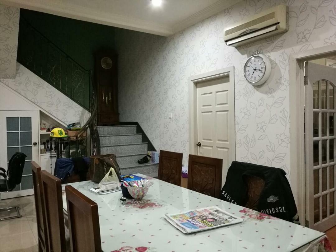 3 Storey Semi Detach with Kitchen cabinets and wardrob every room ...