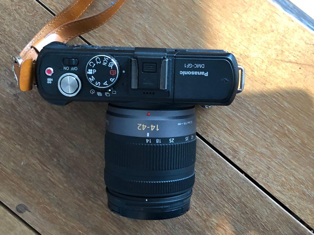 Panasonic Lumix GF1 mirrorless camera with 14-42mm zoom lens ...