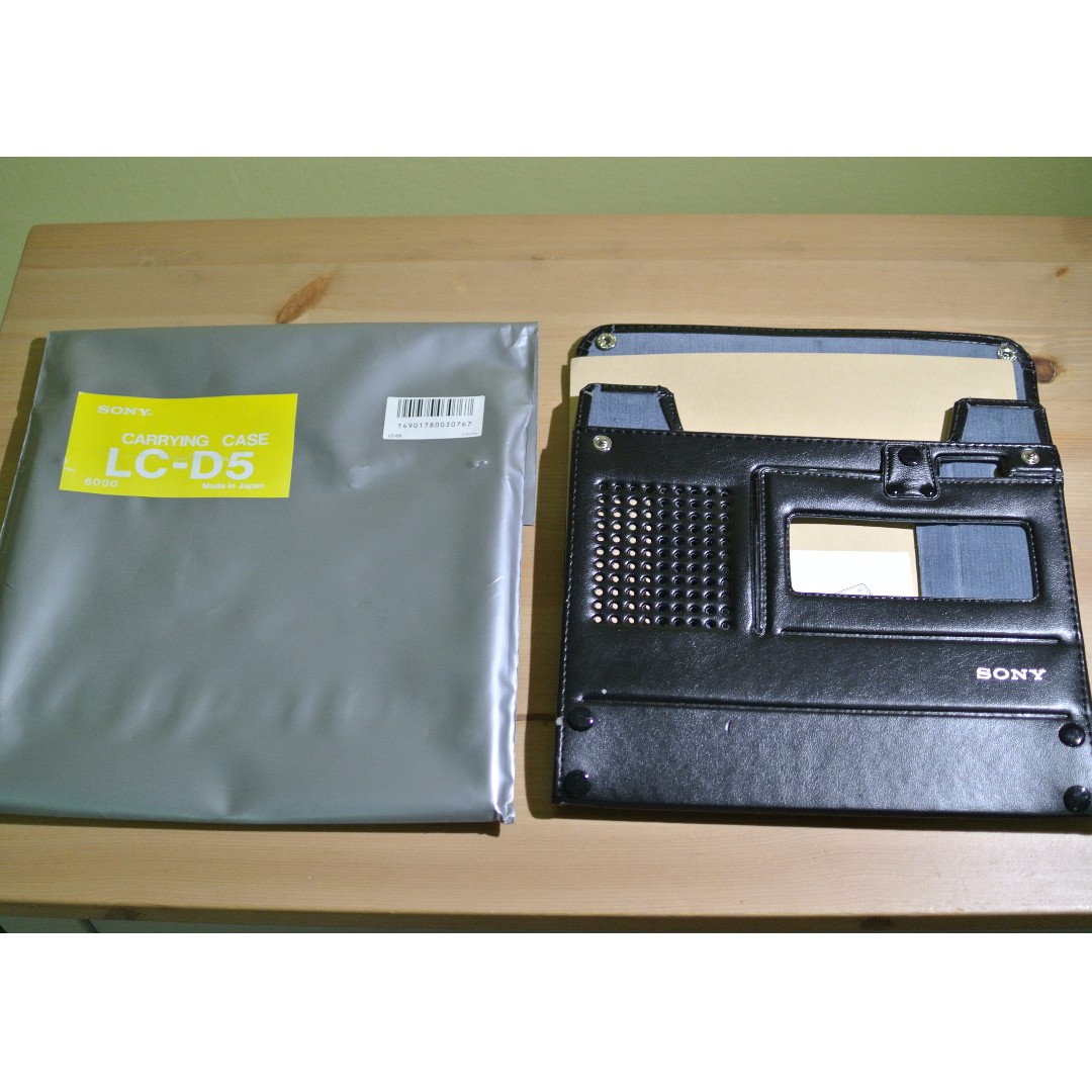 Sony TC-D5M + Original Carry Case + Original AC Adapter (100V and 220V ...