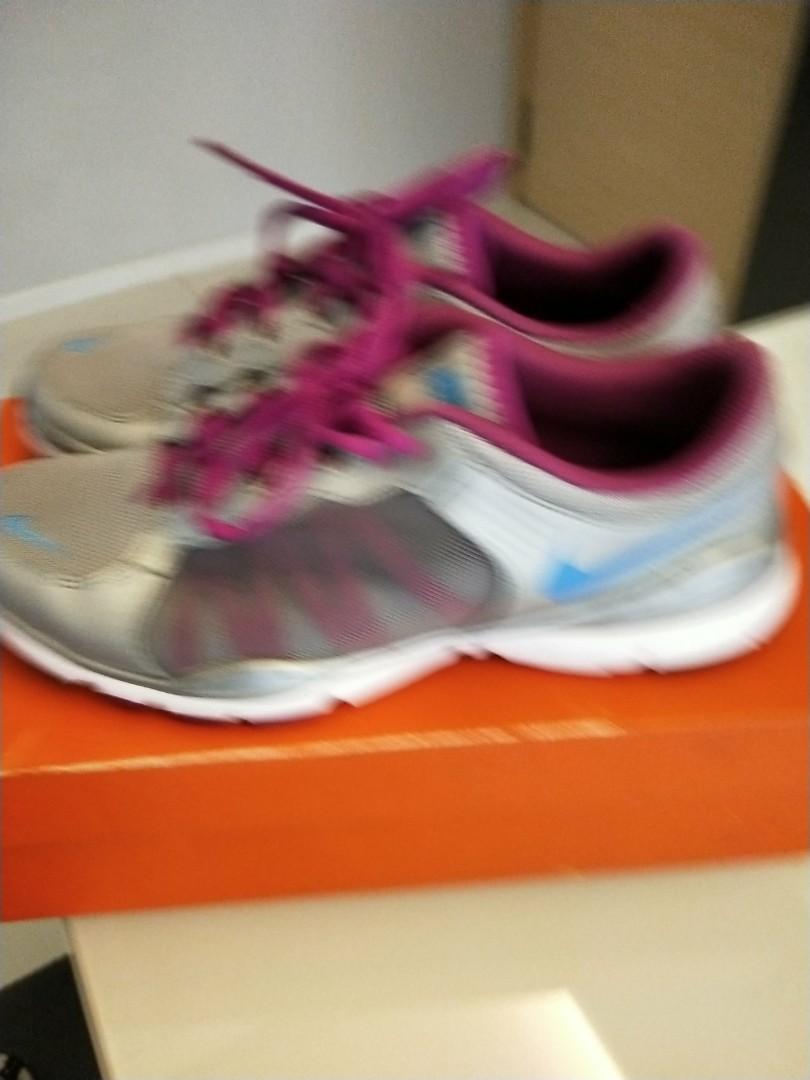 Nike used, Women's Fashion, Footwear, Sneakers on Carousell