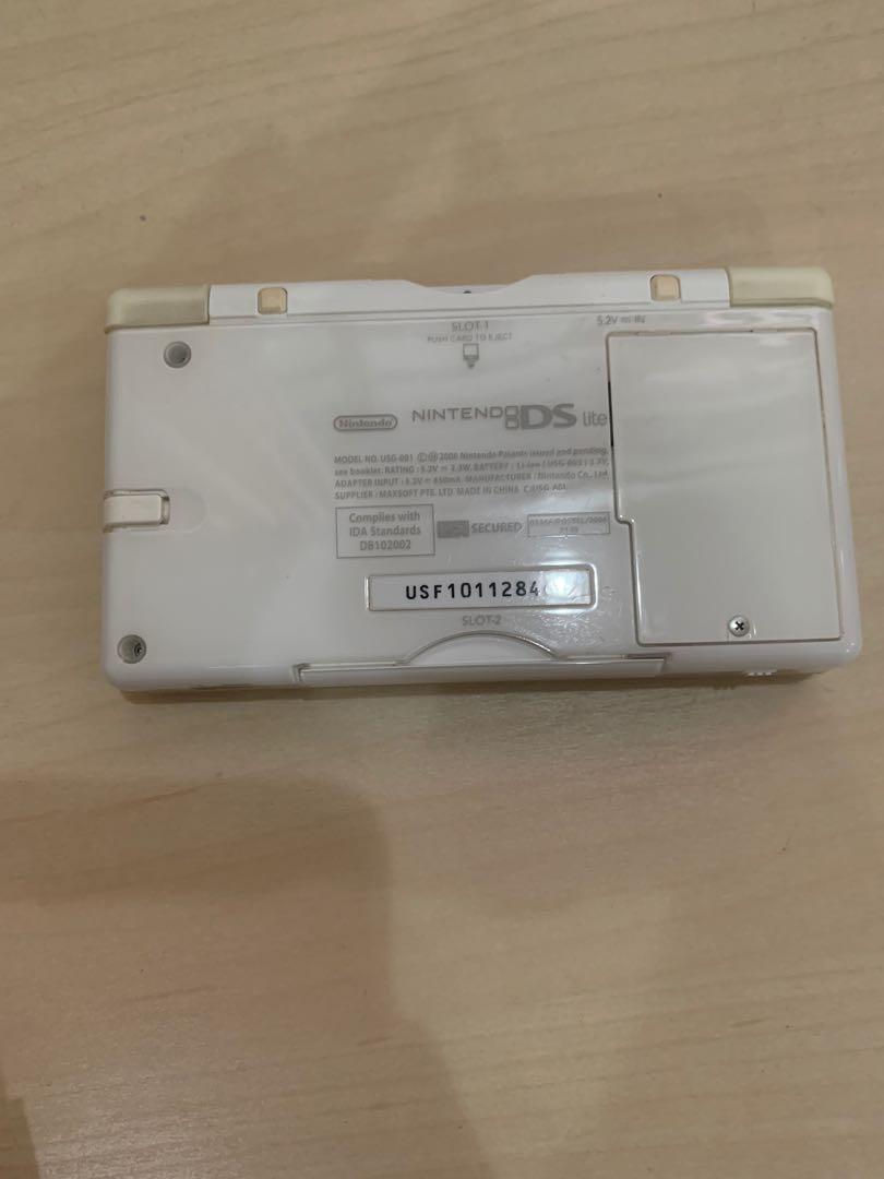 Nintendo DS Lite (White), Video Gaming, Video Game Consoles, Nintendo ...