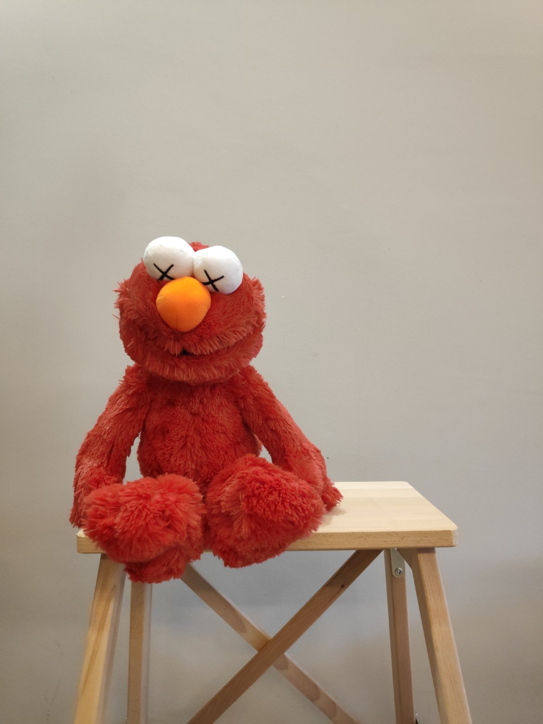Uniqlo x KAWS x Sesame Street Elmo Plushie, Hobbies & Toys, Toys ...