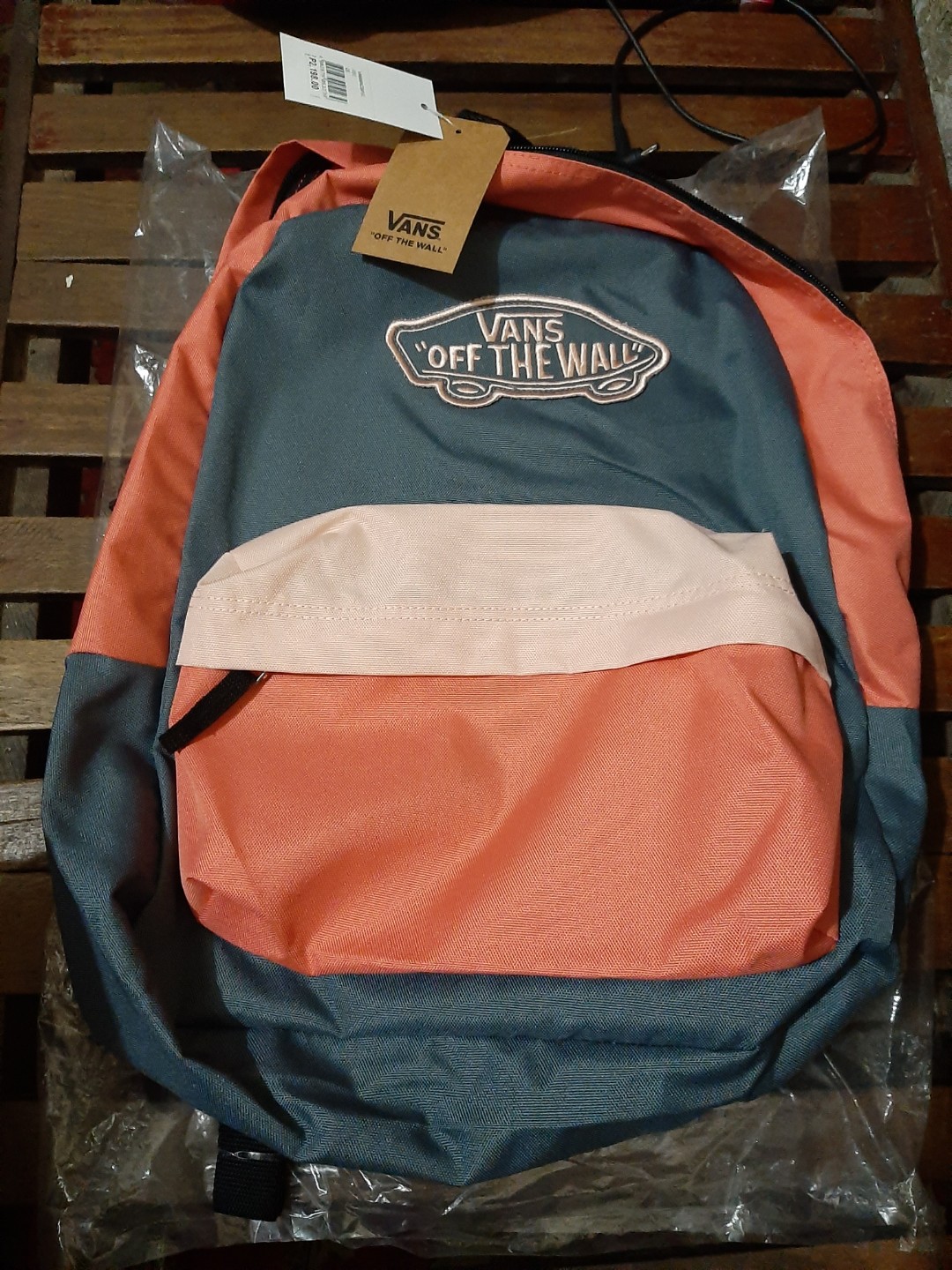 Vans bag, Men's Fashion, Bags, Backpacks on Carousell