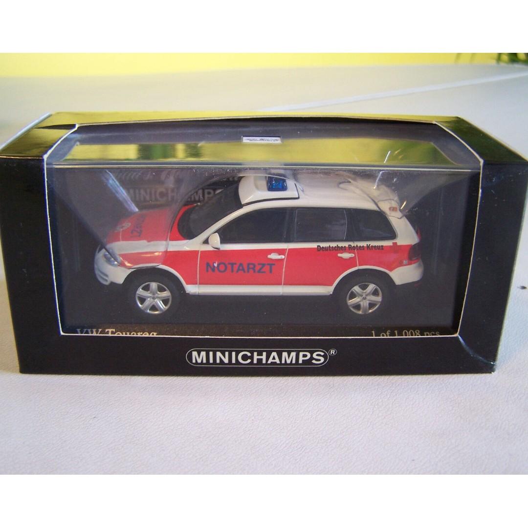 1:43 Minichamps 2002 VW Touareg NEF Notarzt . Emergency Ambulance ...