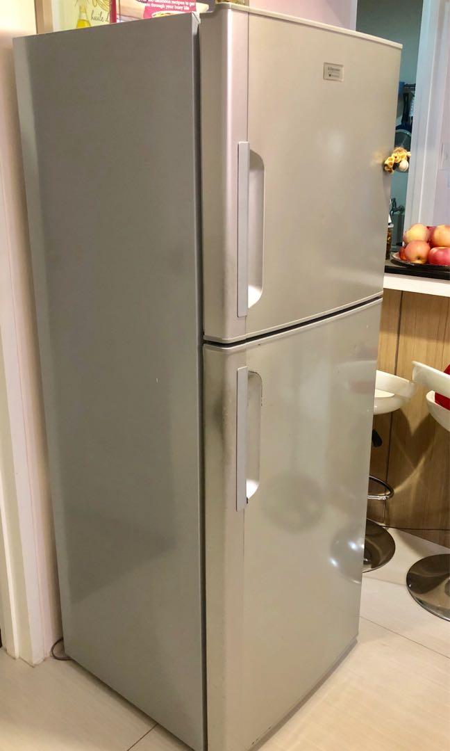 Electrolux 21 cubic Feet No frost Refrigerator, TV & Home Appliances ...