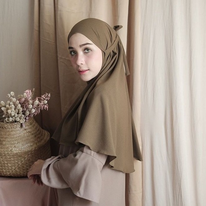 Hijab instant Fatima Hijab by deav hijab, Fesyen Wanita, Muslim Fashion ...