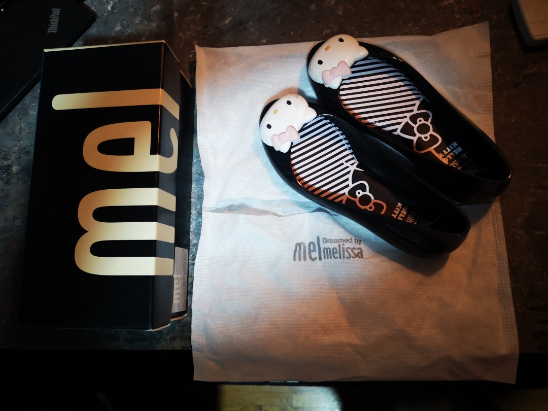 Mel Space Love + Hello Kitty I. USA 3, Babies & Kids, Babies & Kids ...