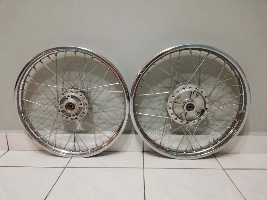 Original rim honda wave 125 set, Auto Accessories on Carousell