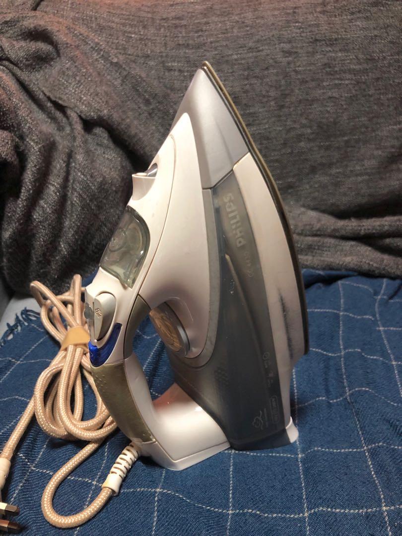 Philip Iron GC4430, Furniture & Home Living, Cleaning & Homecare ...