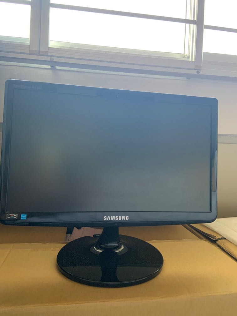 Samsung LED Screen 18.5", Computers & Tech, Parts & Accessories ...