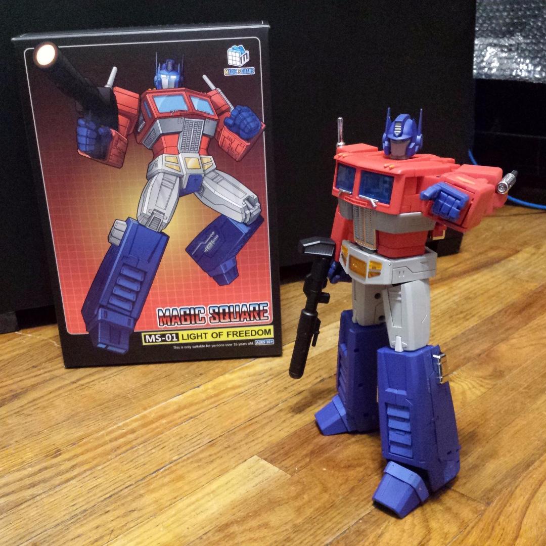 Transformers Masterpiece Magic Square Optimus Prime (regular), Hobbies ...