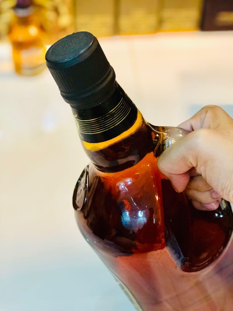 2L Chivas Regal 12 Scotch Whisky w Handle, Food & Drinks, Alcoholic ...