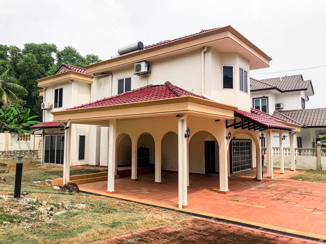 Bungalow House, Taman Guru Rasah, Seremban, Property, For Sale on Carousell