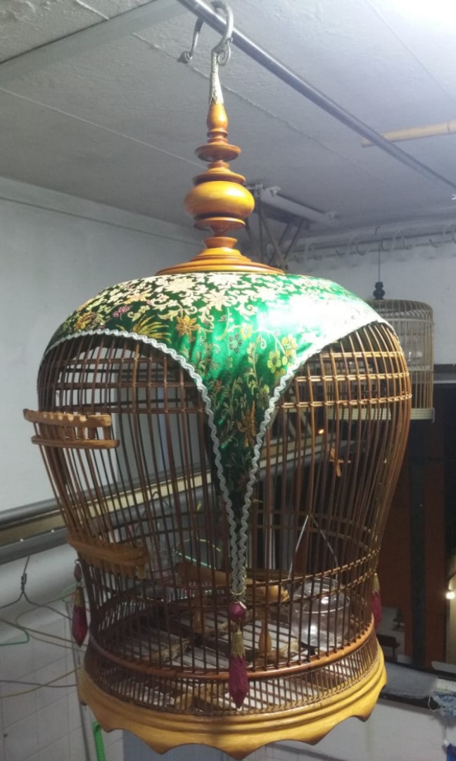 Merbok Bird Cage, Pet Supplies, Homes & Other Pet Accessories on Carousell