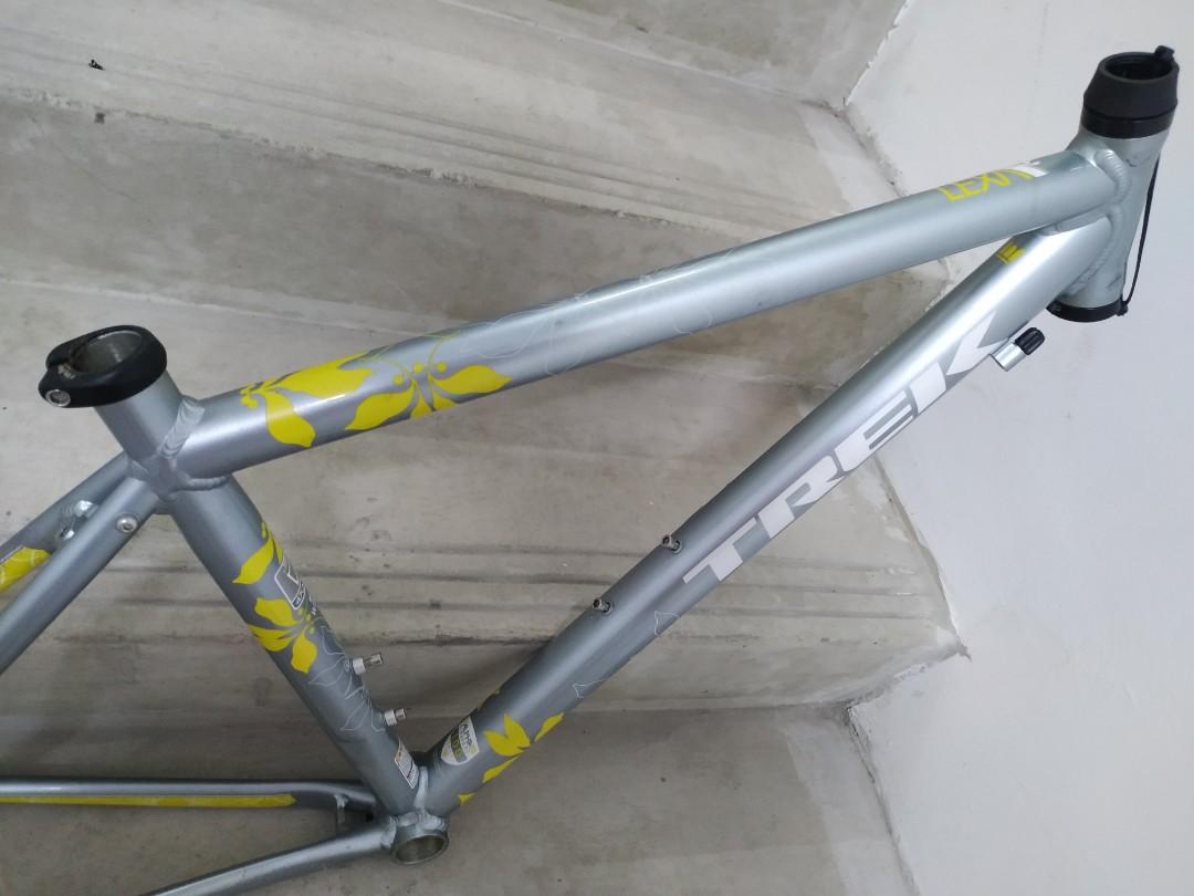 Road bike trek Lexa Frame size 48, Sports Equipment, Bicycles & Parts ...