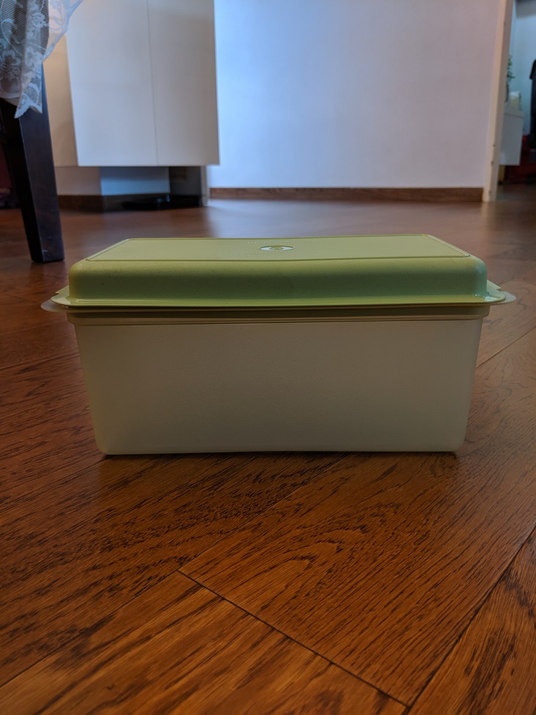 Tupperware Bread Container, Furniture & Home Living, Kitchenware ...