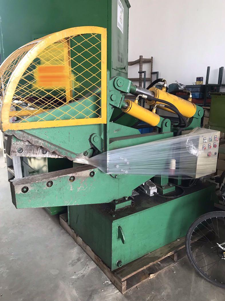 Cable cutter shearer Alligator shear aluminium recycle machine AS 630 ...