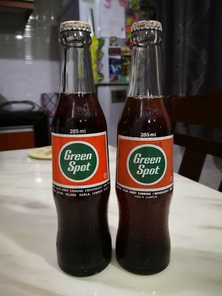 Botol minuman lama, Hobbies & Toys, Collectibles & Memorabilia, Vintage ...