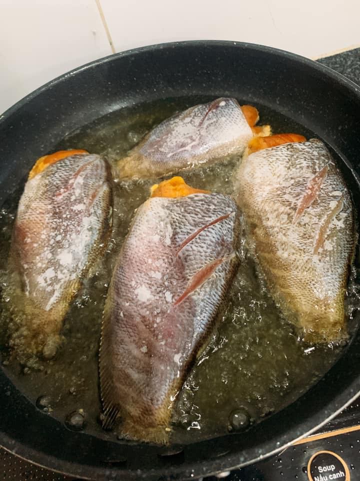 Dried Fish with Roe, Food & Drinks, Chilled & Frozen Food on Carousell