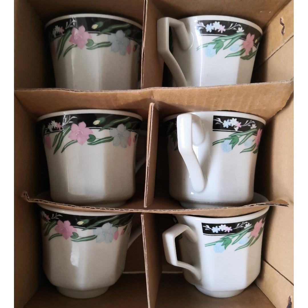 FINE CHINA dining set for 6 people. Made of porcelain, Everything Else ...