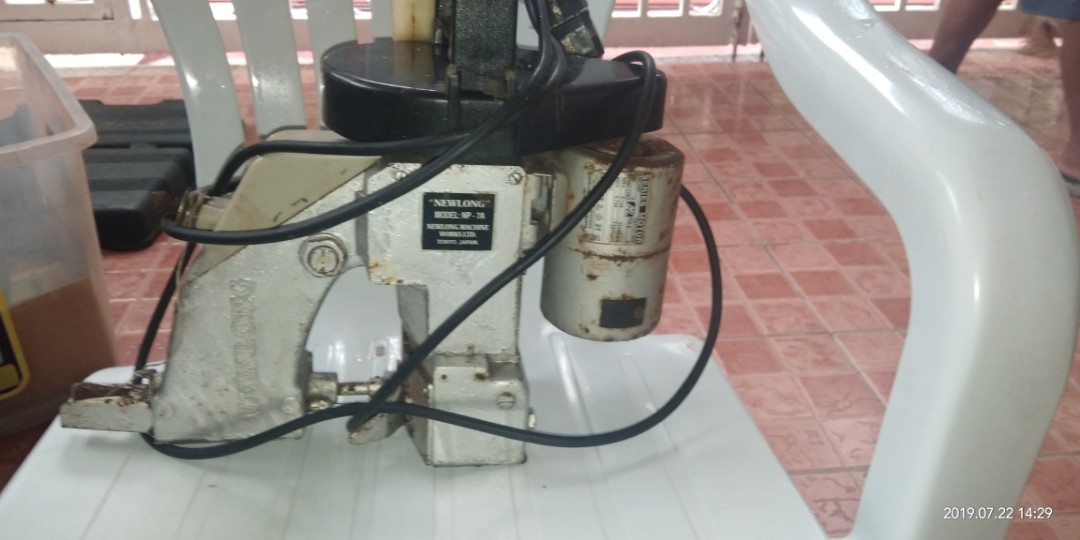 FOR SALE NEWLONG NP-7A PORTABLE INDUSTRIAL SINGLE THREAD CHAINSTITCH ...