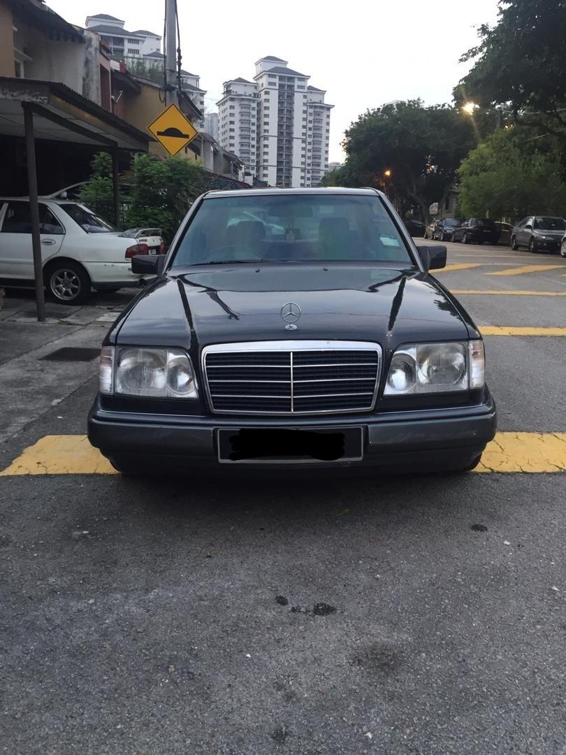 Mercedes Benz W124 E220, Cars, Cars for Sale on Carousell