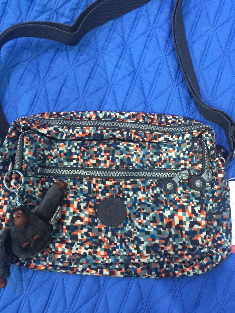 Original Kipling Deena Pixel Check Pr on Carousell