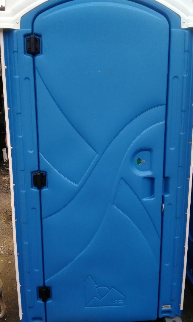 Poly portable and armal u.s made portalet and portable toilet ...