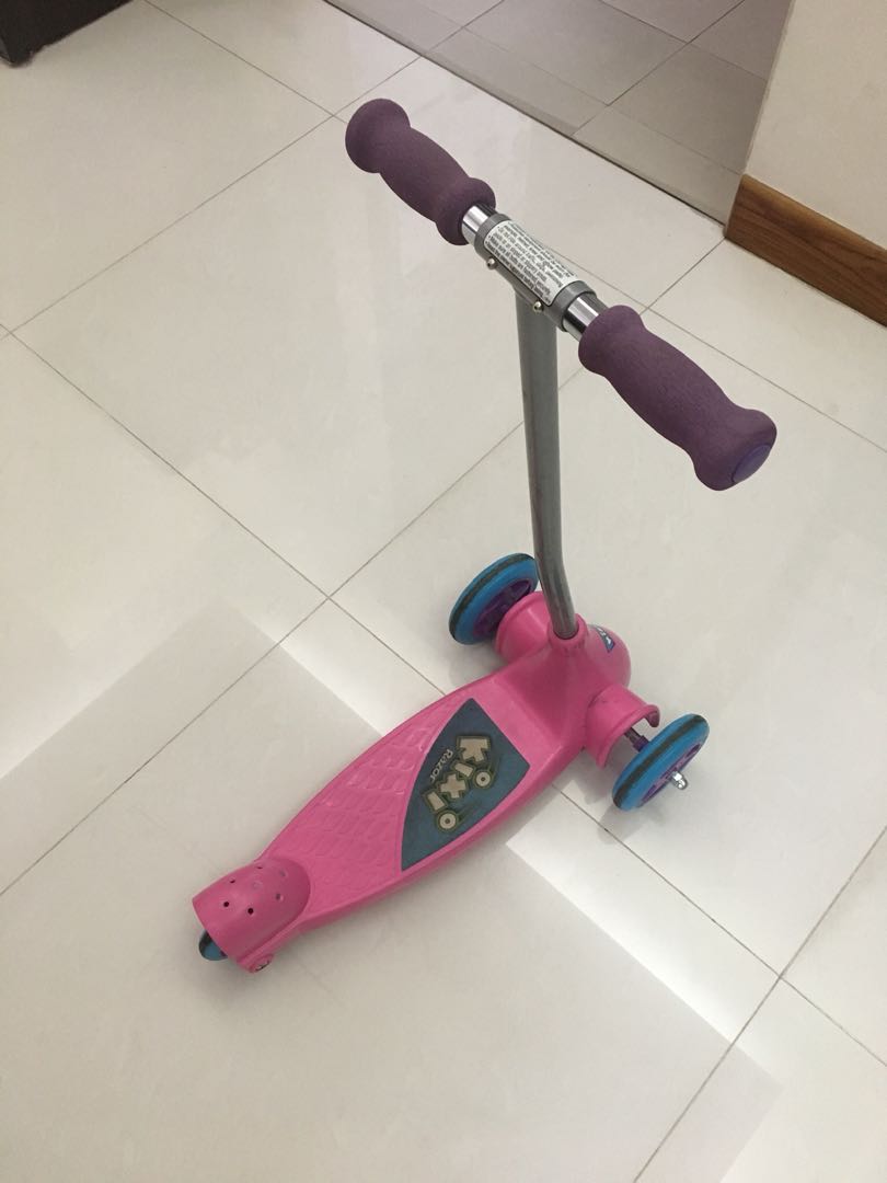 Razor Jr Kixi scooter, Babies & Kids, Infant Playtime on Carousell