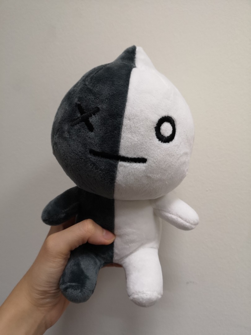 BT21 Van Plushie, Hobbies & Toys, Toys & Games on Carousell