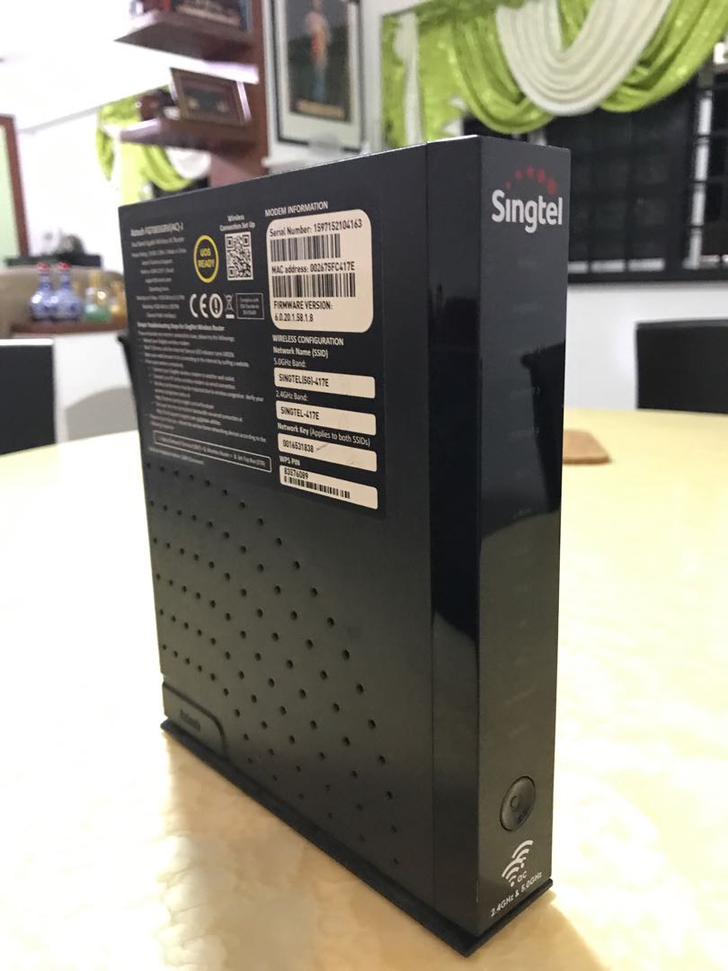 Singtel dual band wireless router, Computers & Tech, Parts ...