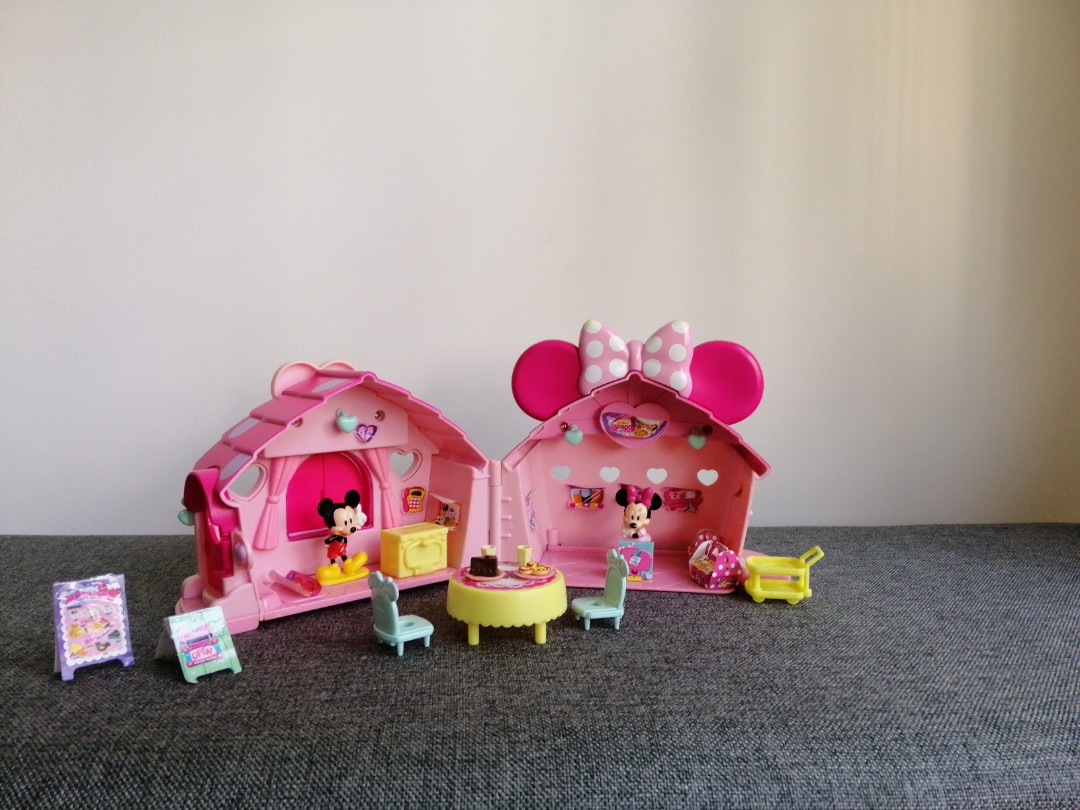 Price reduce! Disney brand- Minnie and mickey mouse cafe, Hobbies ...