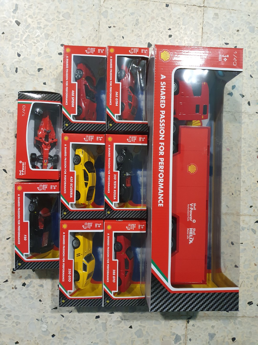 Italia Ferrari shell complet set, Hobbies & Toys, Collectibles & Memorabilia, Vintage ...