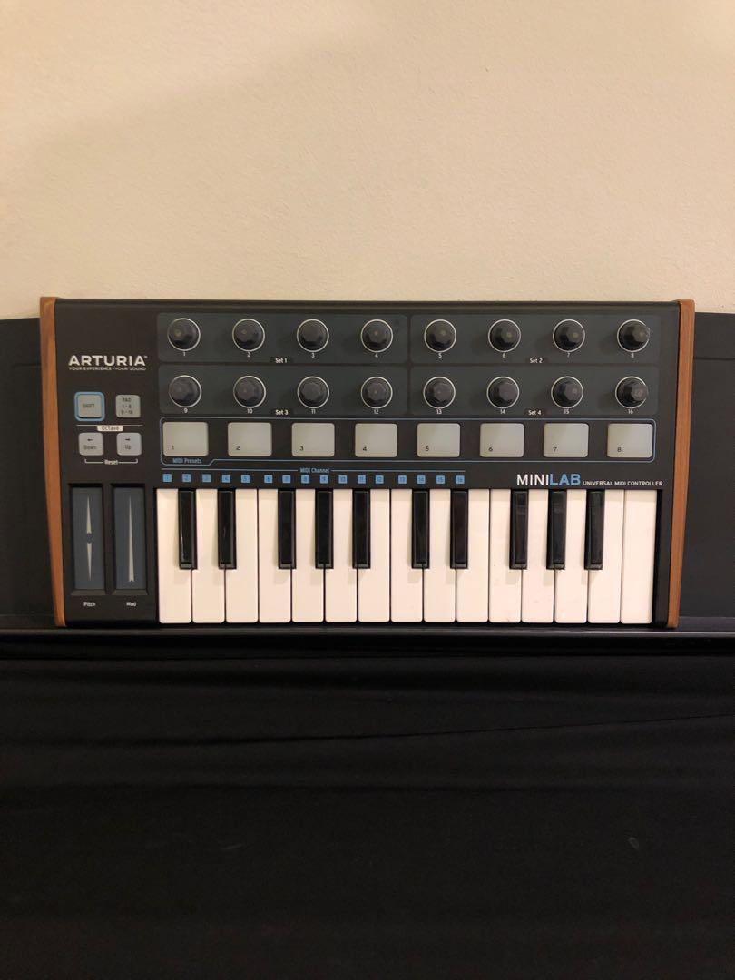 Arturia 25 keys Minilab USB Mini Keyboard Controller Black Edition ...