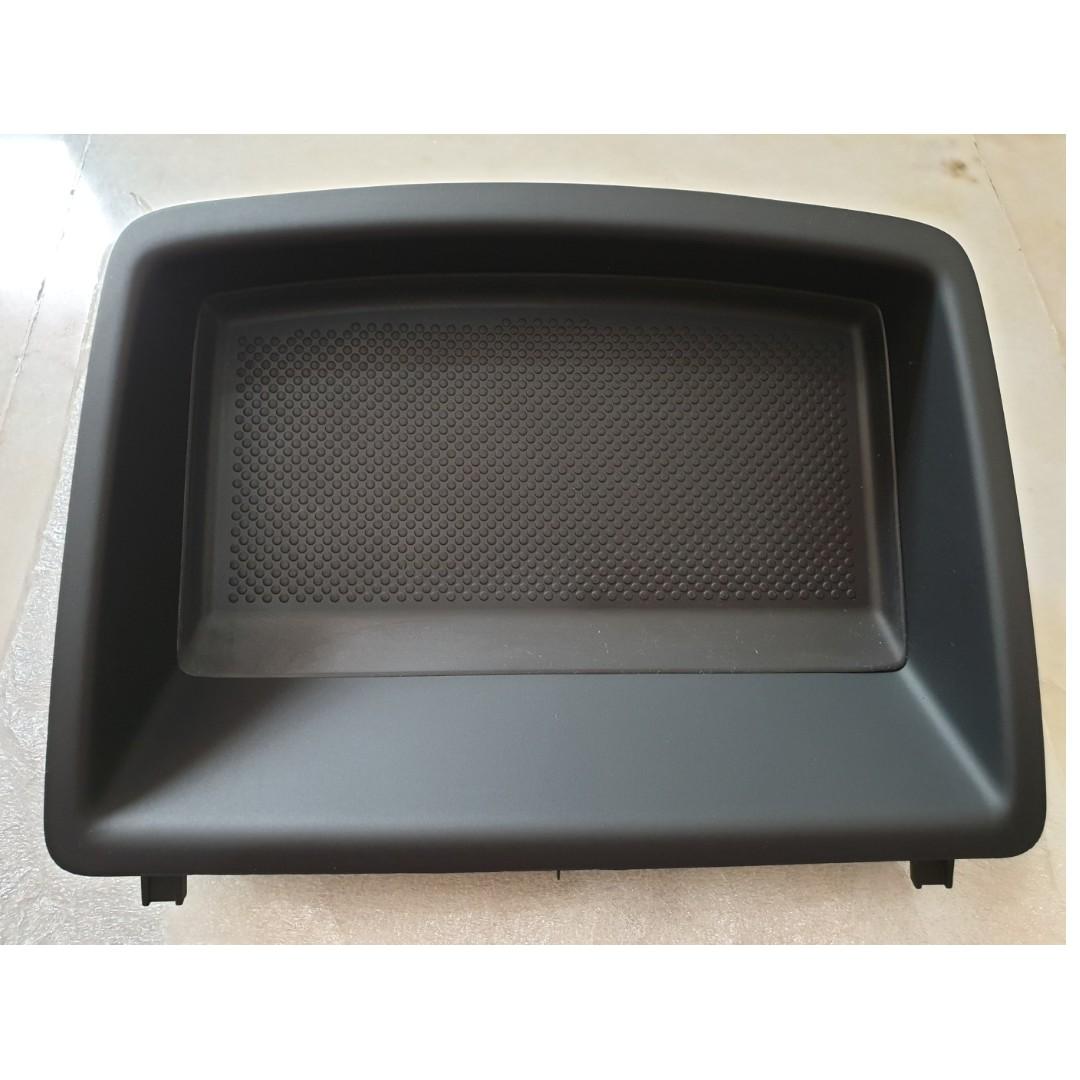 [Brand New] Authentic Volkswagen 1k0857921 Dashboard Shelf Kit (For MK5 ...