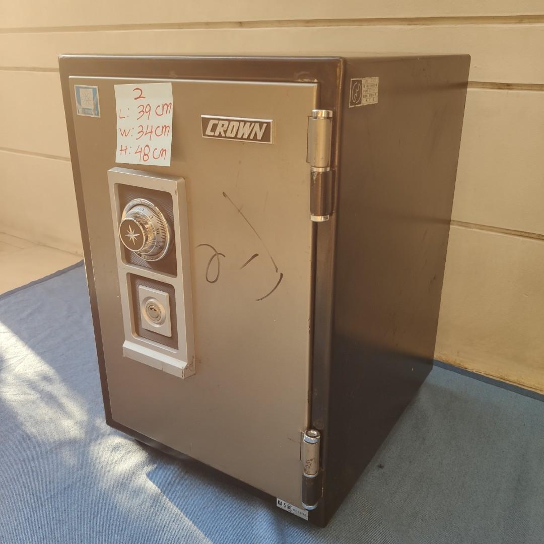 Crown Safety Vault, Babies & Kids, Baby Nursery & Kids Furniture ...