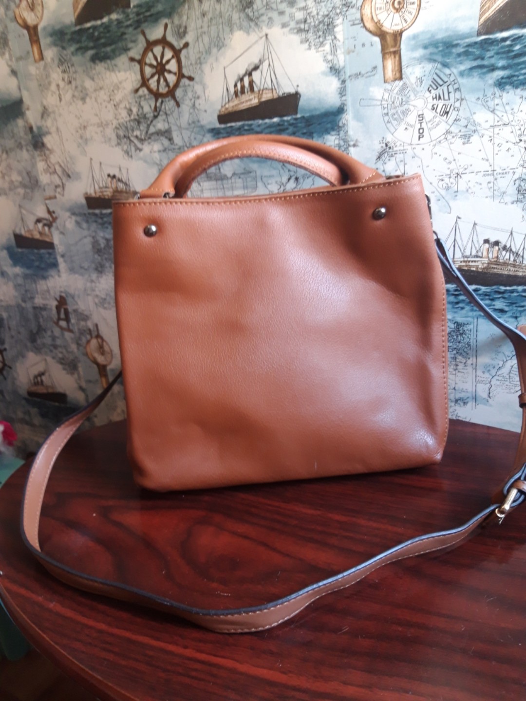 Elsa veroni, Women's Fashion, Bags & Wallets, Beach Bags on Carousell