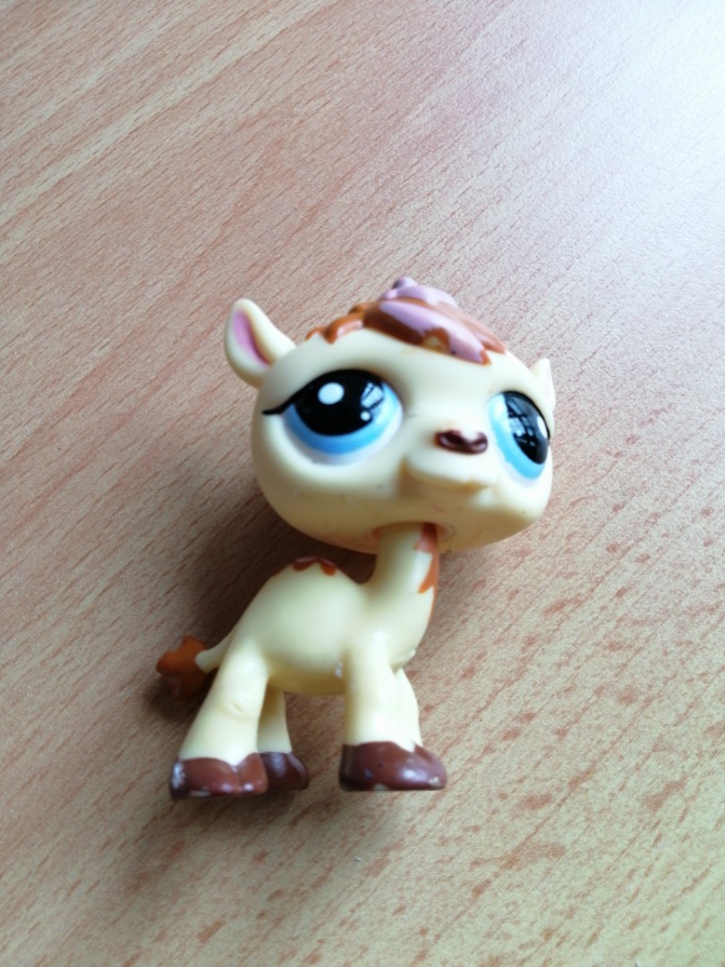 LPS Camel, Hobbies & Toys, Toys & Games on Carousell