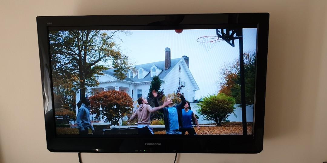 Panasonic VIERA 32 inch TH-L32C3S plasma, TV & Home Appliances, TV ...