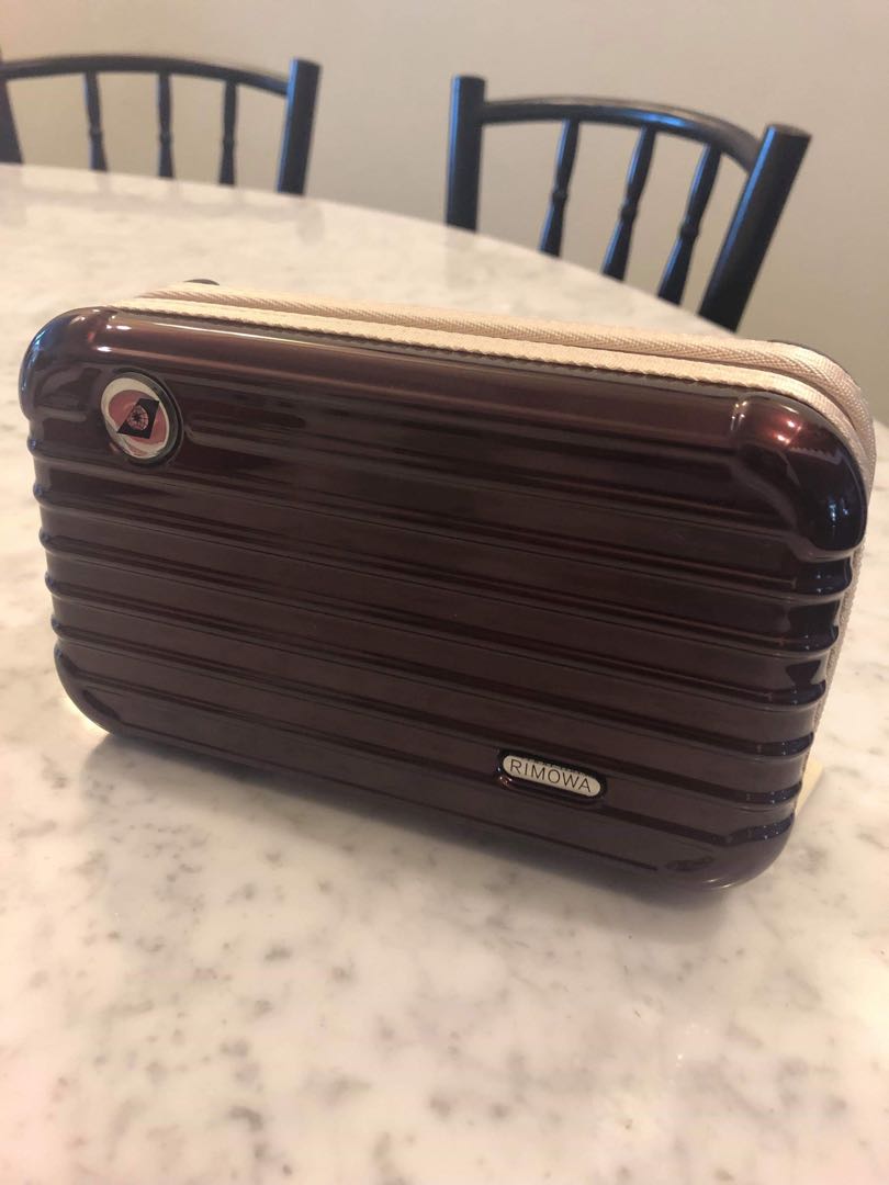 Rimowa Mini Luggage Amenities Kit (Eva Air), Luxury, Bags & Wallets on ...