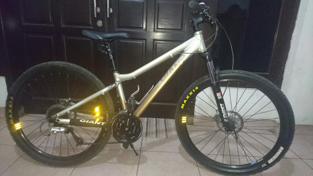 Sepeda giant yukon laptop, Olah Raga, Sepeda di Carousell