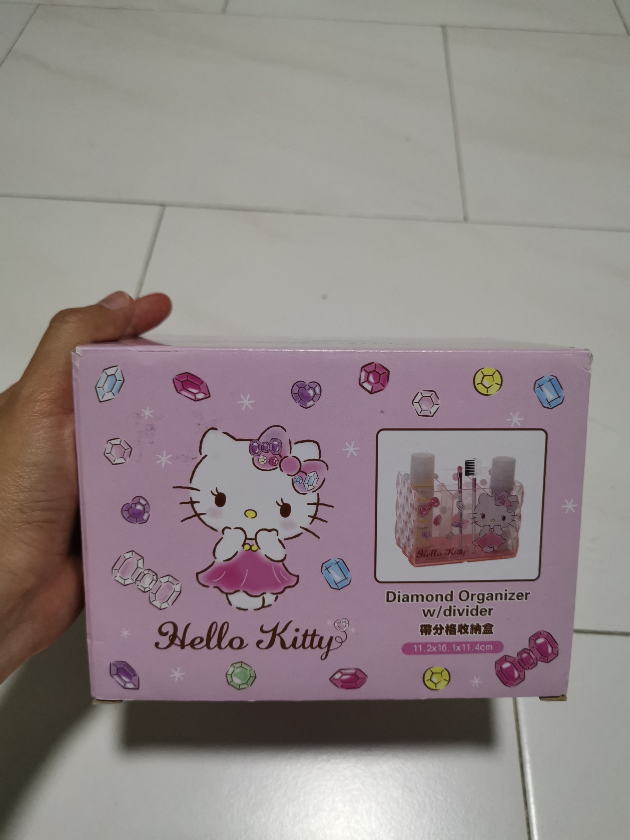 Hello Kitty Diamond Organizer w/divider, Women's Fashion, Watches ...