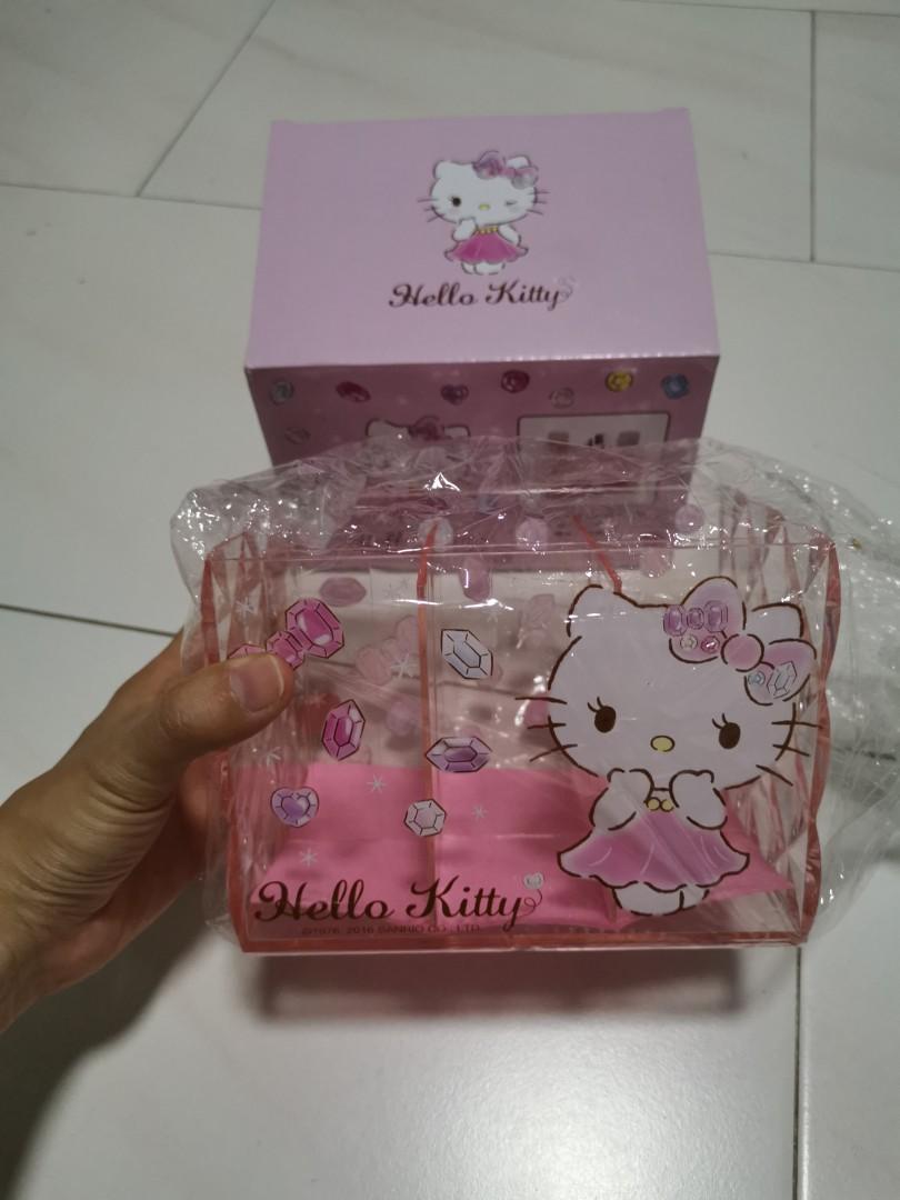 Hello Kitty Diamond Organizer w/divider, Women's Fashion, Watches ...